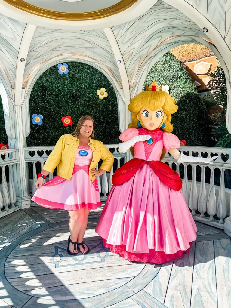 What to Wear to Super Nintendo World